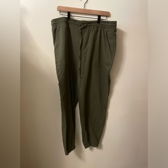 Nine West | Pants & Jumpsuits | Nine West Olive Green Joggers Size Xxl ...